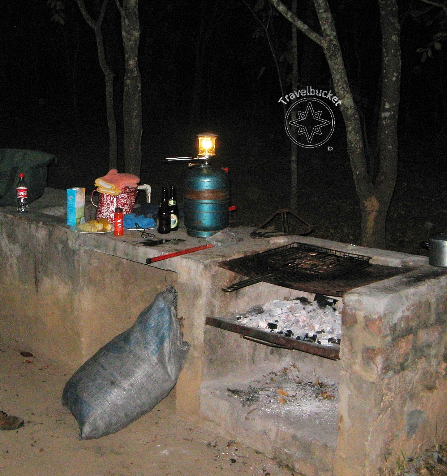 COOKING IN THE BUSH - TRAVELBUCKET